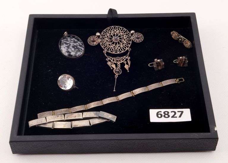 Assorted Sterling Silver Jewelry Tray Lot - Dixon's Auction at Crumpton