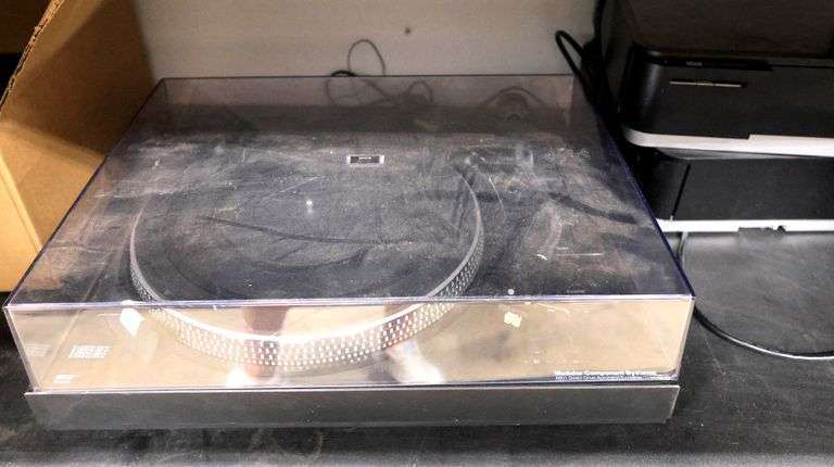 Mcs Series Direct Drive Turntable Record Player - Dixon's Auction at ...