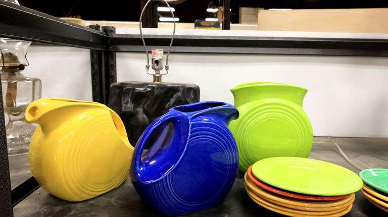 Lot of Fiesta Ware Type Pottery Dishes & Pitchers, Vintage Federal ...