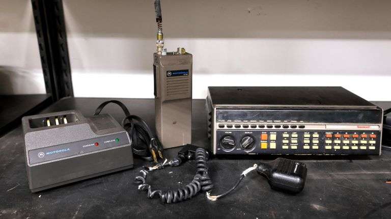 Vintage Motorola Radio, Bearcat 300 & Charger Stations - Dixon's ...