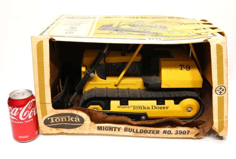 Vintage Tonka Mighty Bulldozer No. 3907 with Box - Dixon's Auction at ...