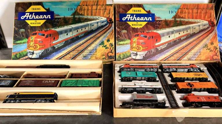 Lot of Model Railroad Train Sets By Athearn - Dixon's Auction at Crumpton