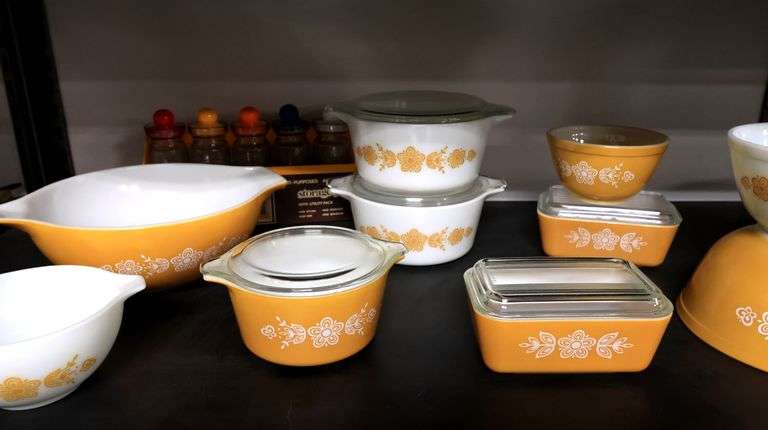 Lot of Vintage Style Pyrex Bowls, Canister Jars Set - Dixon's Auction ...