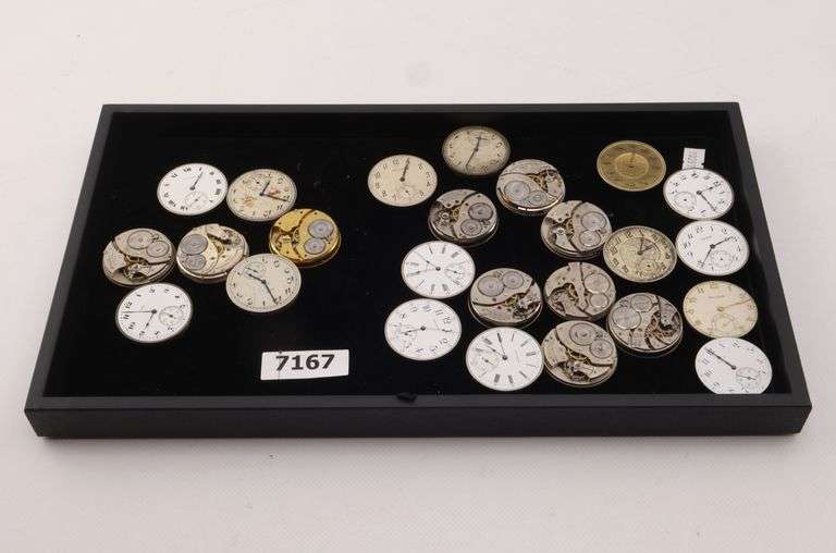 Tray Lot of Pocket Watch Movements - Dixon's Auction at Crumpton