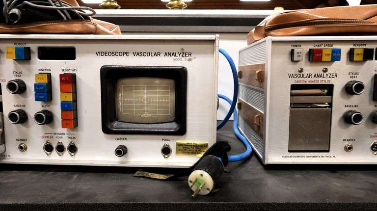 Vintage Video Scope Vascular Analyzer Machines (Untested) - Dixon's ...