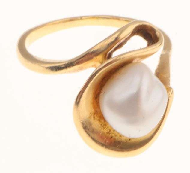 14k Gold Pearl Ring 2.7g - Dixon's Auction at Crumpton