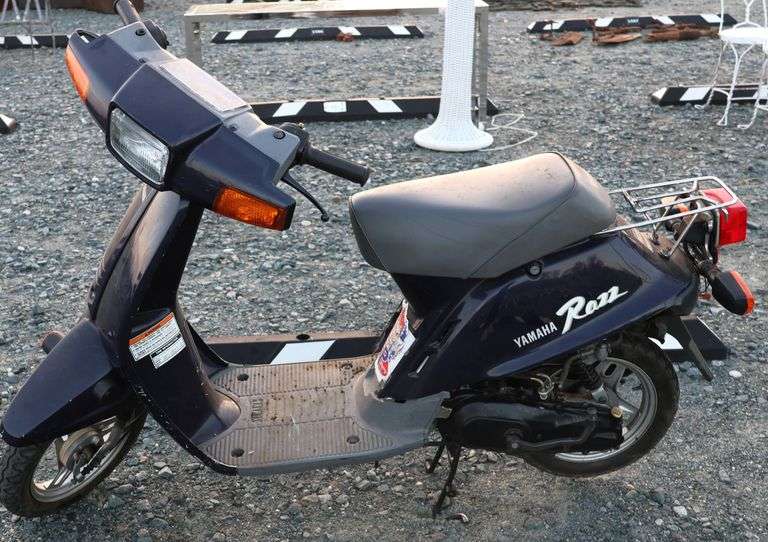*NO STORAGE* Yamaha Razz Scooter (Untested) - Dixon's Auction at Crumpton