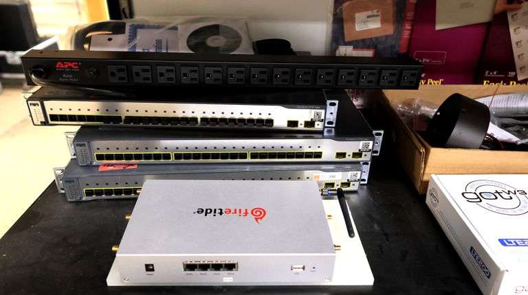 Lot Wireless Routers, Catalyst 3750 Units, Address Labels Etc. - Dixon ...