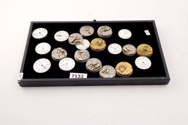 Tray Lot of Pocket Watch Movements - Dixon's Auction at Crumpton