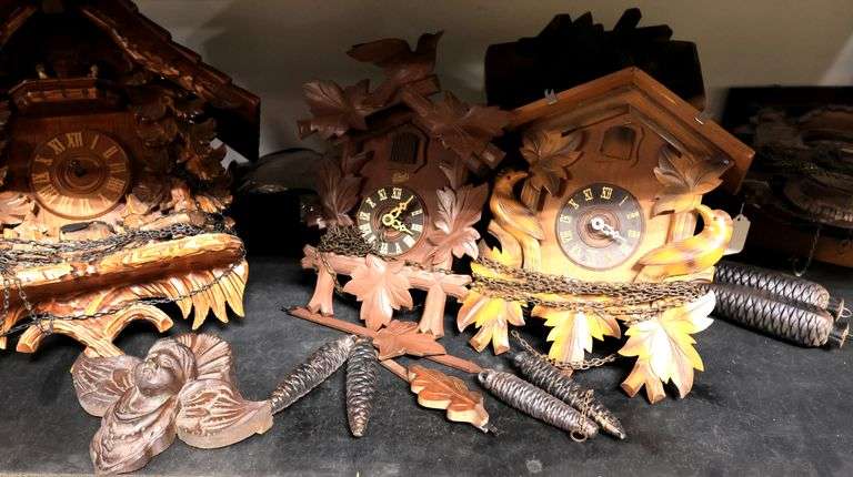 (4) Vintage Cuckoo Clocks - Dixon's Auction at Crumpton