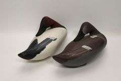 Pair Jim Pierce Havre De Grace MD Preening Canvasback Duck Decoys ...