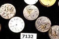 Tray Lot of Pocket Watch Movements - Dixon's Auction at Crumpton
