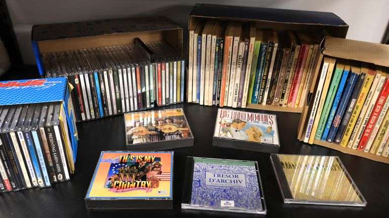 Lot of Music CD's & Books - Dixon's Auction at Crumpton