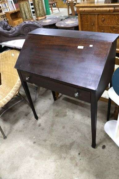 Vintage Desk - Dixon's Auction at Crumpton