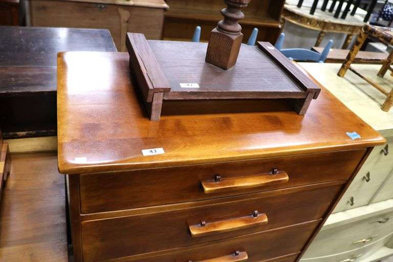 Cushman MCM Maple Dresser - Dixon's Auction at Crumpton