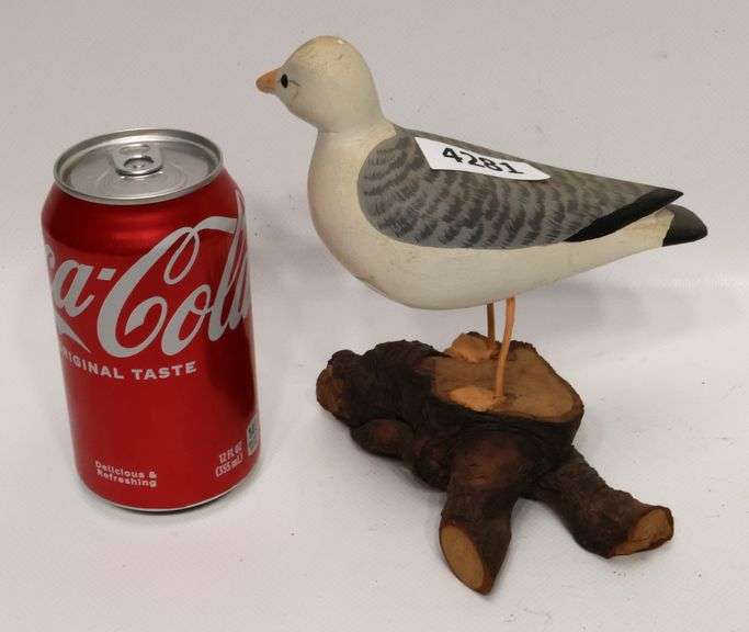 Herb Daisey Seagull Decoy - Dixon's Auction at Crumpton