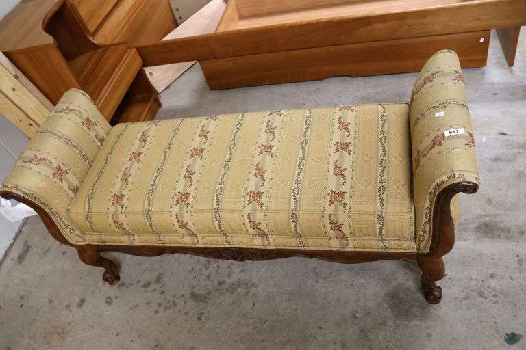 Ethan Allen Upholstered Bench - Dixon's Auction at Crumpton