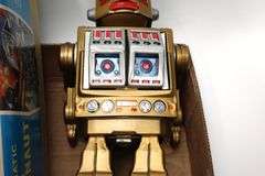 Vintage Rotate-O-Matic Super Astronaut Robot Toy - Dixon's Auction at ...