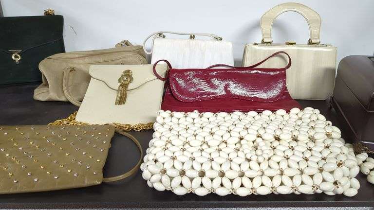 Lot of Ladies Hand Bags / Purses - Dixon's Auction at Crumpton