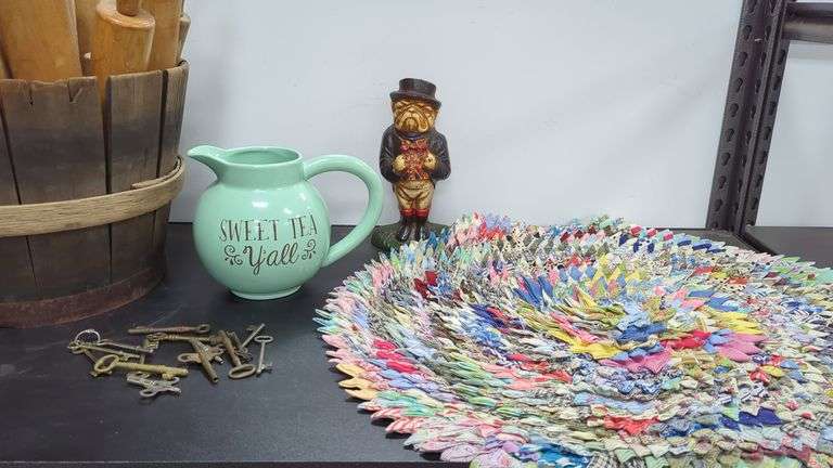 Lot of Vintage Rolling Pins, Skeleton Keys, Dog Doorstop , Rug Etc ...