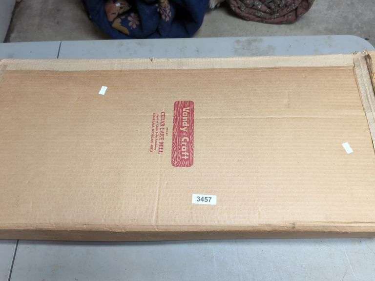 Vandy Craft Bench? In Box - Dixon's Auction at Crumpton