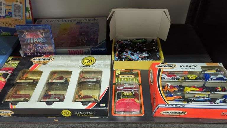 Lot Nos Matchbox Collector Cars in Boxes, Puzzles, Loose Cars Etc ...
