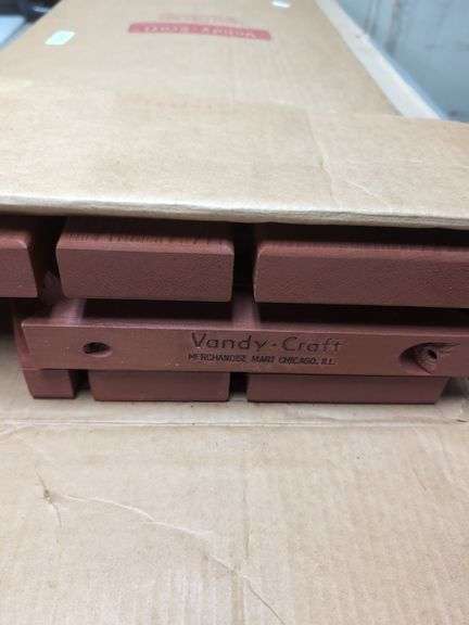 Vandy Craft Bench? In Box - Dixon's Auction at Crumpton