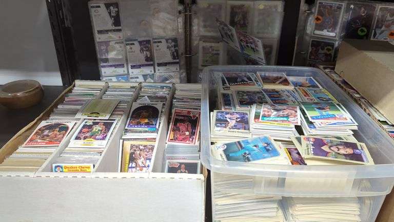 Collection of Vintage Sports Cards & Albums - Dixon's Auction at Crumpton