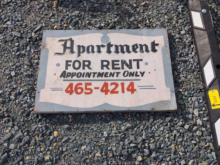 Painted Rental Sign - Dixon's Auction at Crumpton