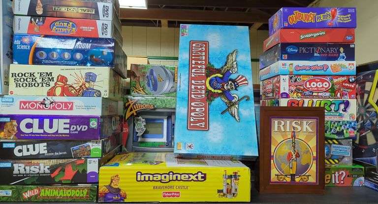 Lot of Vintage Board Games - Dixon's Auction at Crumpton