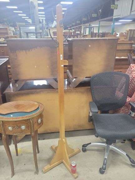 Vintage Coat Tree - Dixon's Auction at Crumpton