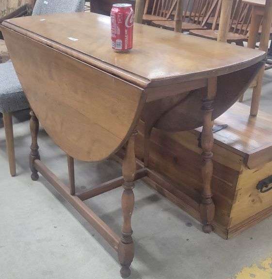 Vintage Maple Drop Leaf Table - Dixon's Auction at Crumpton