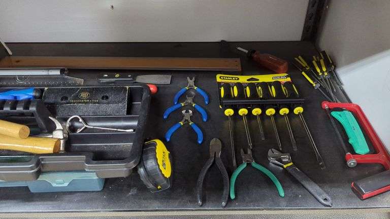 Lot of Hand Tools, Screwdrivers, Happer Etc. - Dixon's Auction at Crumpton