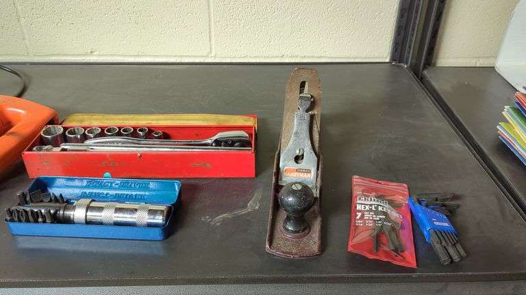 Lot Vintage Tools, Socket Set, Skil Saw, Jigsaw, Wood Plane Etc ...
