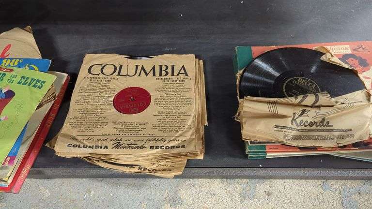 Lot of Antique Record Albums - Dixon's Auction at Crumpton