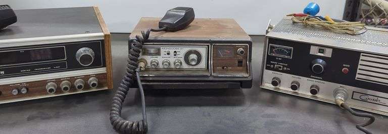 (3) Vintage Cb Radios - Dixon's Auction at Crumpton