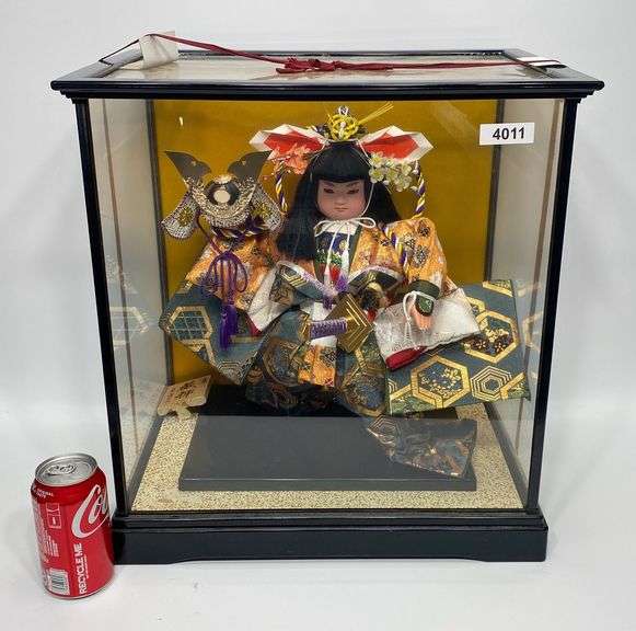 Japanese Heian-Style Samurai Doll in Display Case - Dixon's Auction at ...