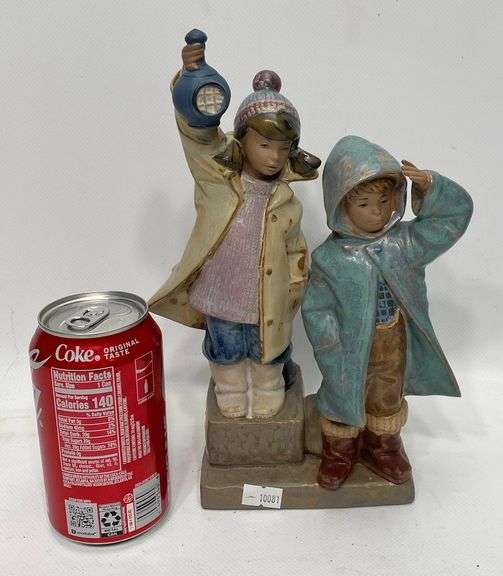 Lladro Porcelain Figurine - Dixon's Auction at Crumpton