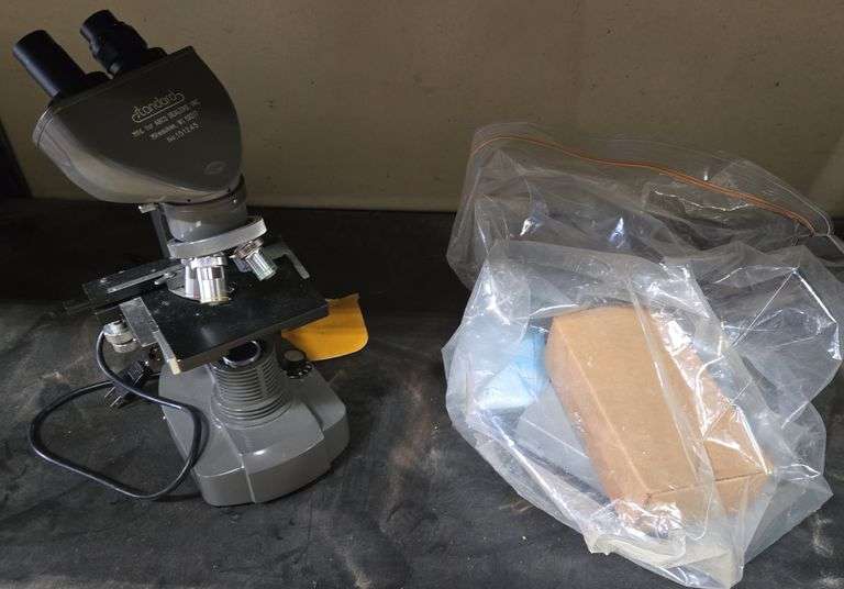 Vintage Standard Microscope & Supplies - Dixon's Auction at Crumpton