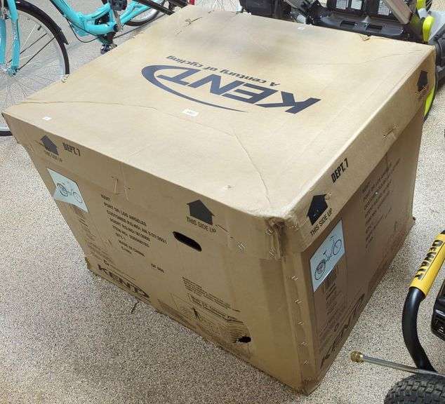 Kent Monterey Folding Tricycle, Open Box - Dixon's Auction at Crumpton