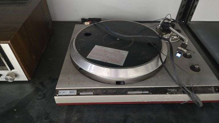 Vintage Sansui Stereo & Technics Record Player - Dixon's Auction at ...