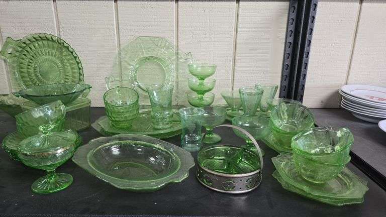 Lot of Vintage Green Depression Glass Dishes - Dixon's Auction at Crumpton