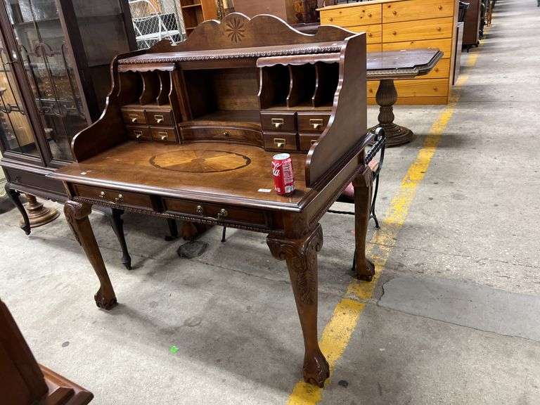 Modern Desk - Dixon's Auction at Crumpton