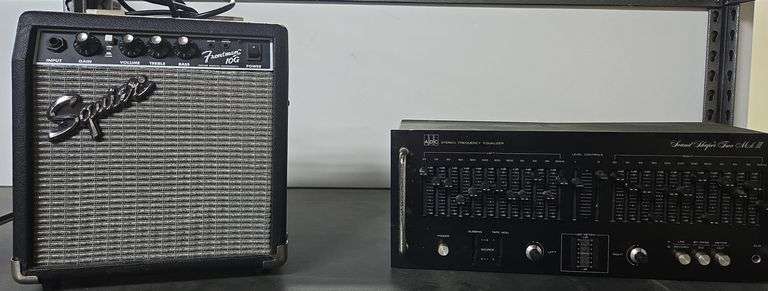 Squire Frontman 10G Guitar Amp & ADC EQ - Dixon's Auction at Crumpton