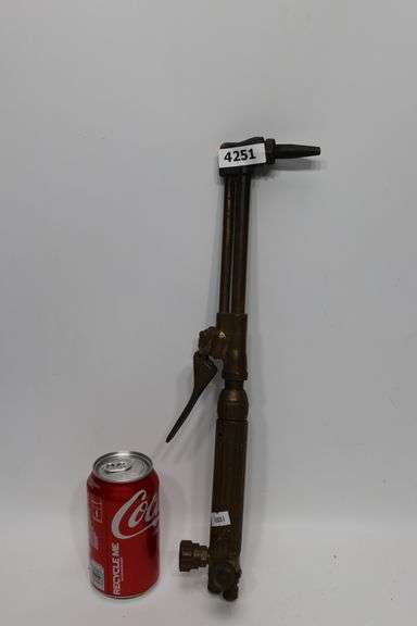 Vintage Oxweld Cw-300 Welding Torch Head - Dixon's Auction at Crumpton