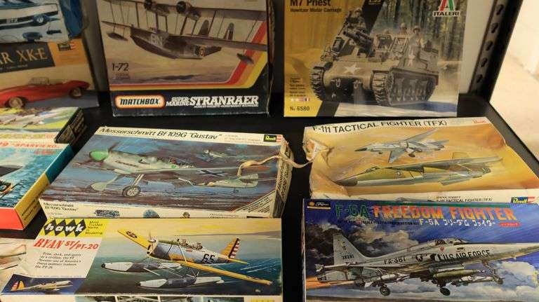 Lot of Vintage Model Airplanes in Boxes - Dixon's Auction at Crumpton