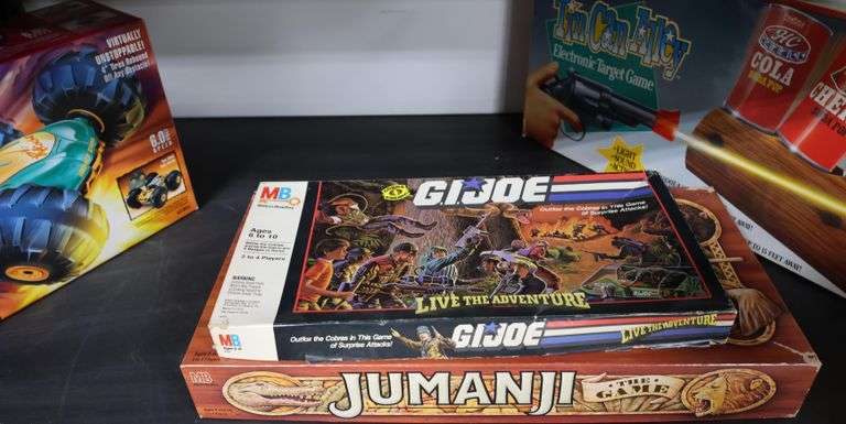 Lot Board Games, Tin Can Alley & Ricochet Toy - Dixon's Auction at Crumpton