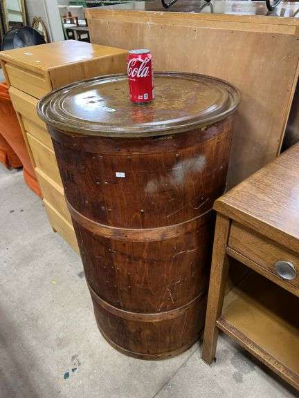 Vintage Barrel Bar with Metal Tray Top - Dixon's Auction at Crumpton