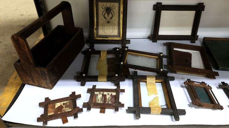 Collection of Vintage / Antique Picture Frames - Dixon's Auction at ...