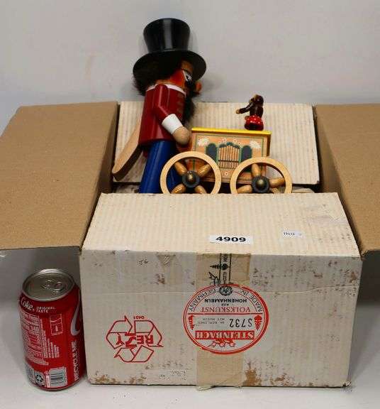 Steinbach S732 Nutcracker with Box - Dixon's Auction at Crumpton